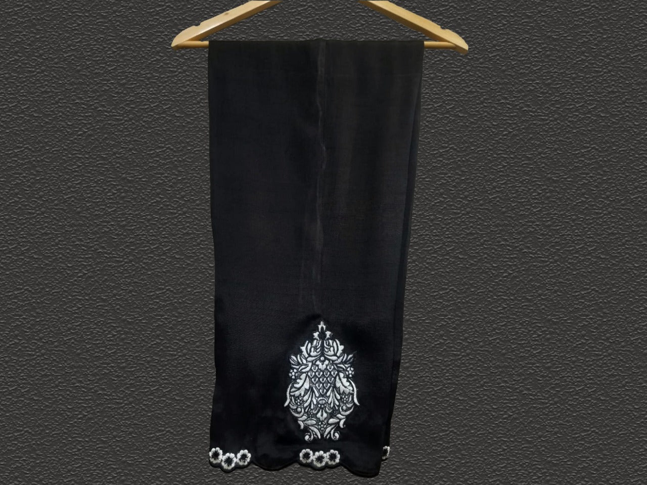 ILACE SILK PANTS COLLECTION – I-LACE